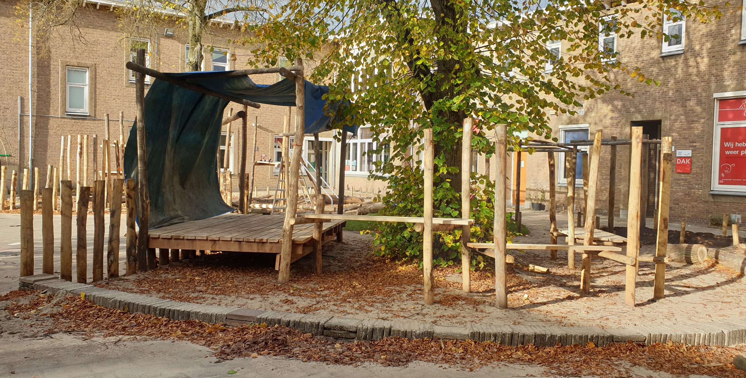 Groen blauwe schoolpleinen Kindcentrum – moniquerijksen